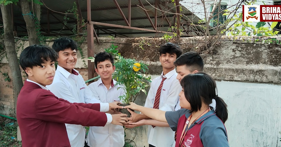 Students of Grade 9 and 10, Environmental Science group, celebrated ...